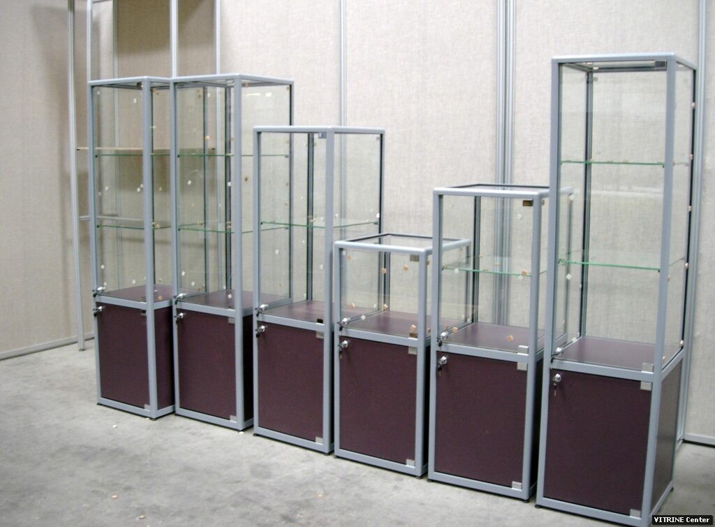 VB 1108005 - Vitrine Center
