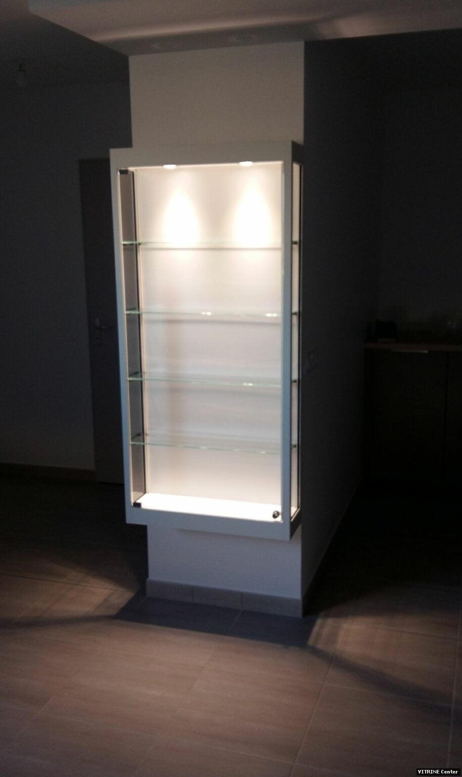 Vitrine Center Fabricant de vitrines, comptoirs et rayonnages